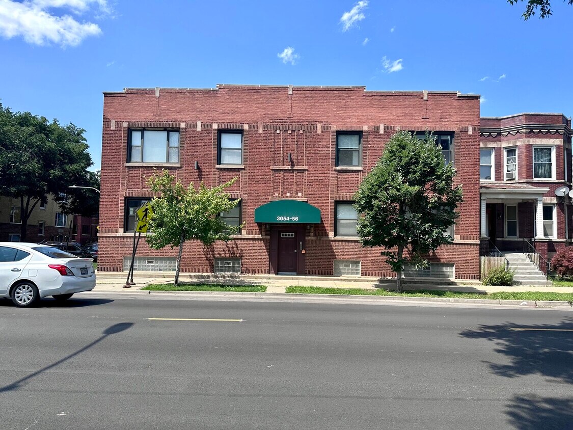 3056 W Addison St, Chicago, IL 60618 - House Rental in Chicago, IL ...