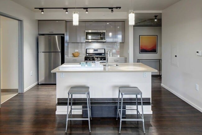 Kinects Tower - 1823 Minor Ave Seattle, WA - Apartments for Rent in ...