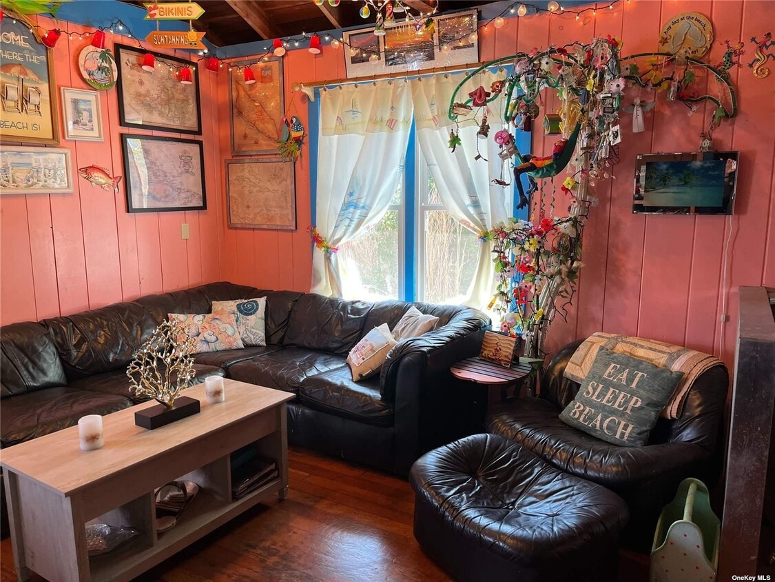 4 Surf View Walk, Ocean Beach, NY 11770 - House Rental in Ocean Beach ...