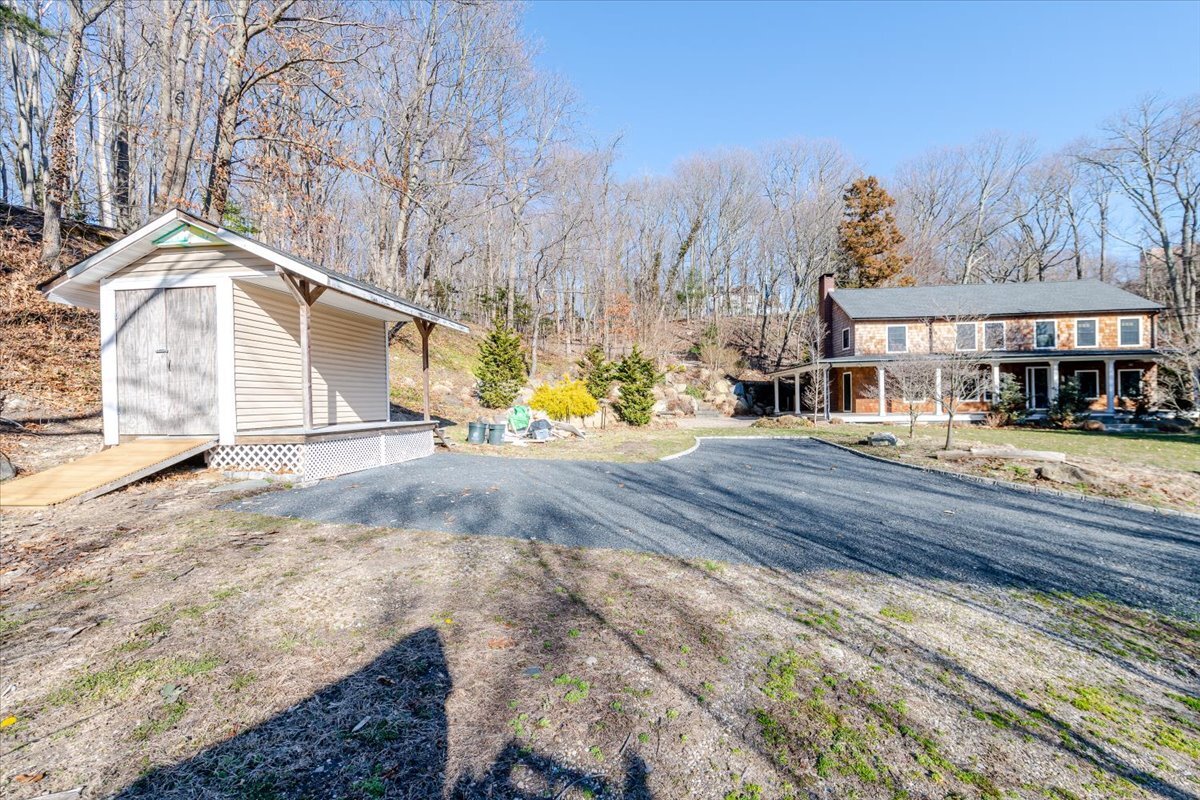 225 Thompson St, Port Jefferson, NY 11777 - House Rental in Port ...