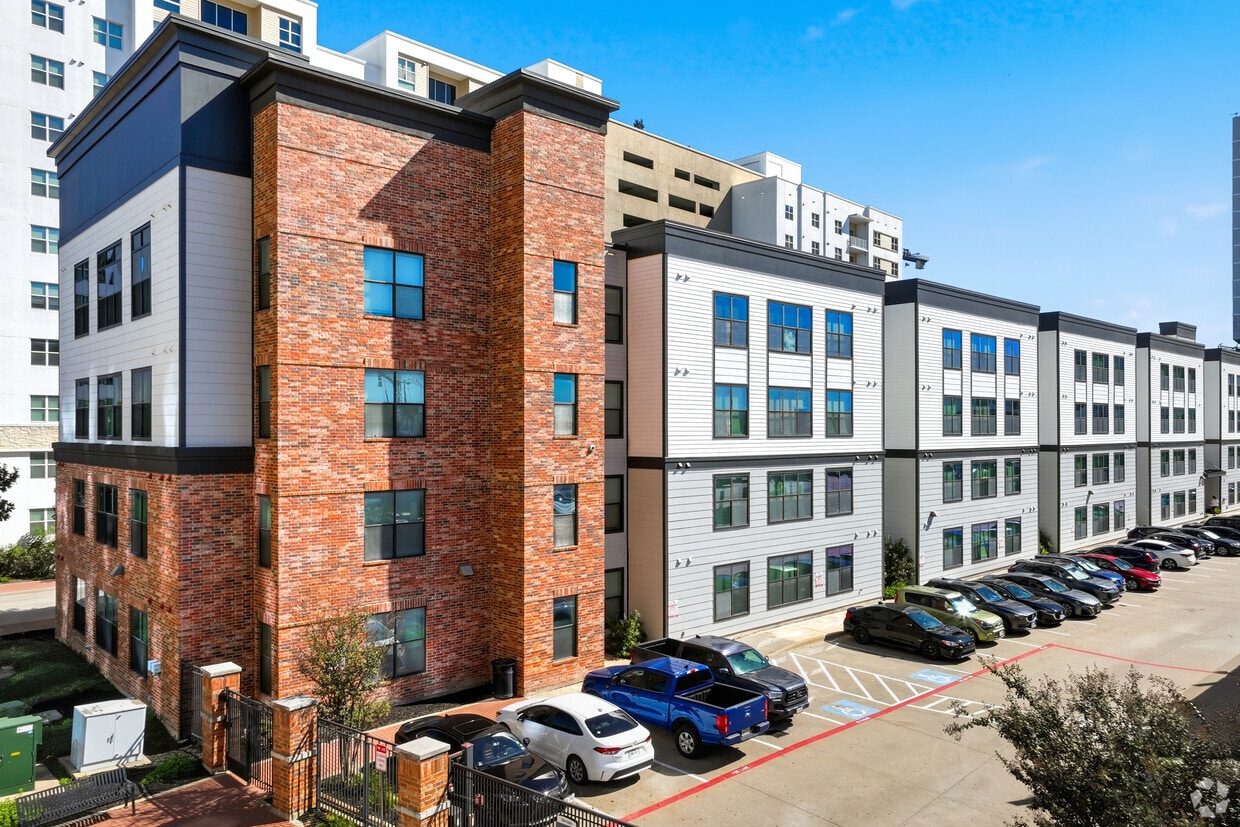 Domain Northgate - 101 Church Ave College Station, TX 77840 ...