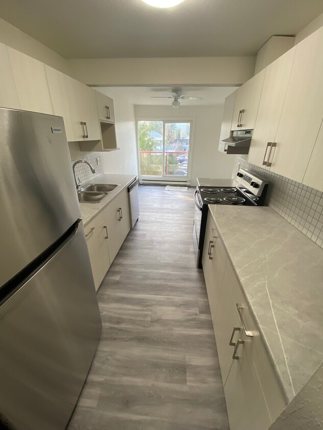 St. George Manor Apartments - 1055 St George Cres Nanaimo, BC ...