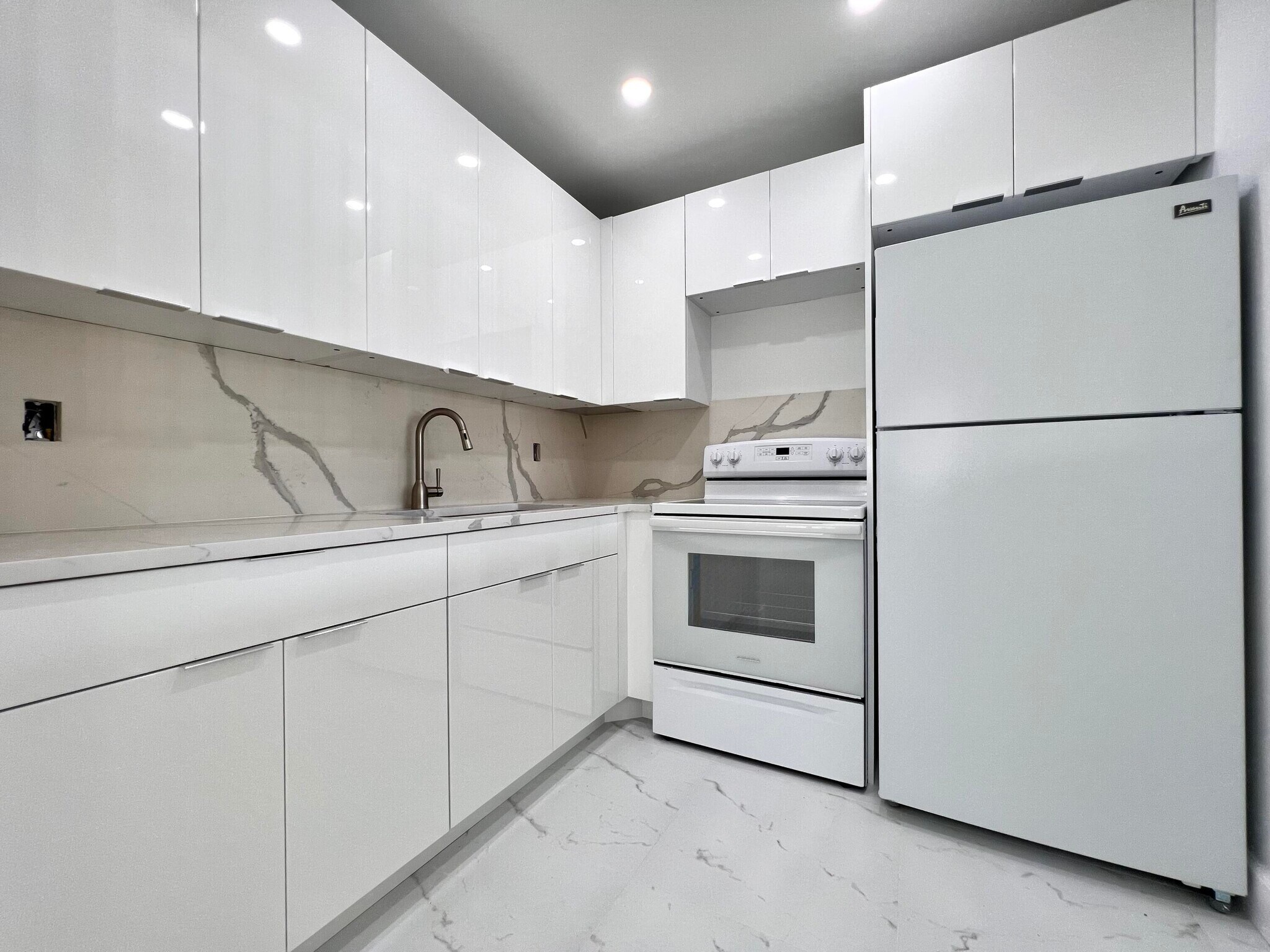 81 Waltham D, West Palm Beach, FL 33417 - Condo for Rent in West Palm ...