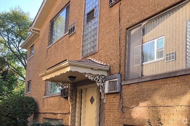Edgebrook Apartments for Rent - Chicago, IL - 10 Rentals | Apartments.com