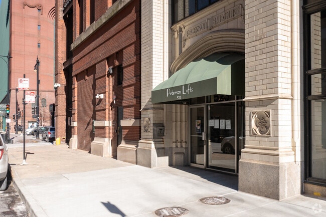 Peterson Building - Apartments in Chicago, IL | Apartments.com