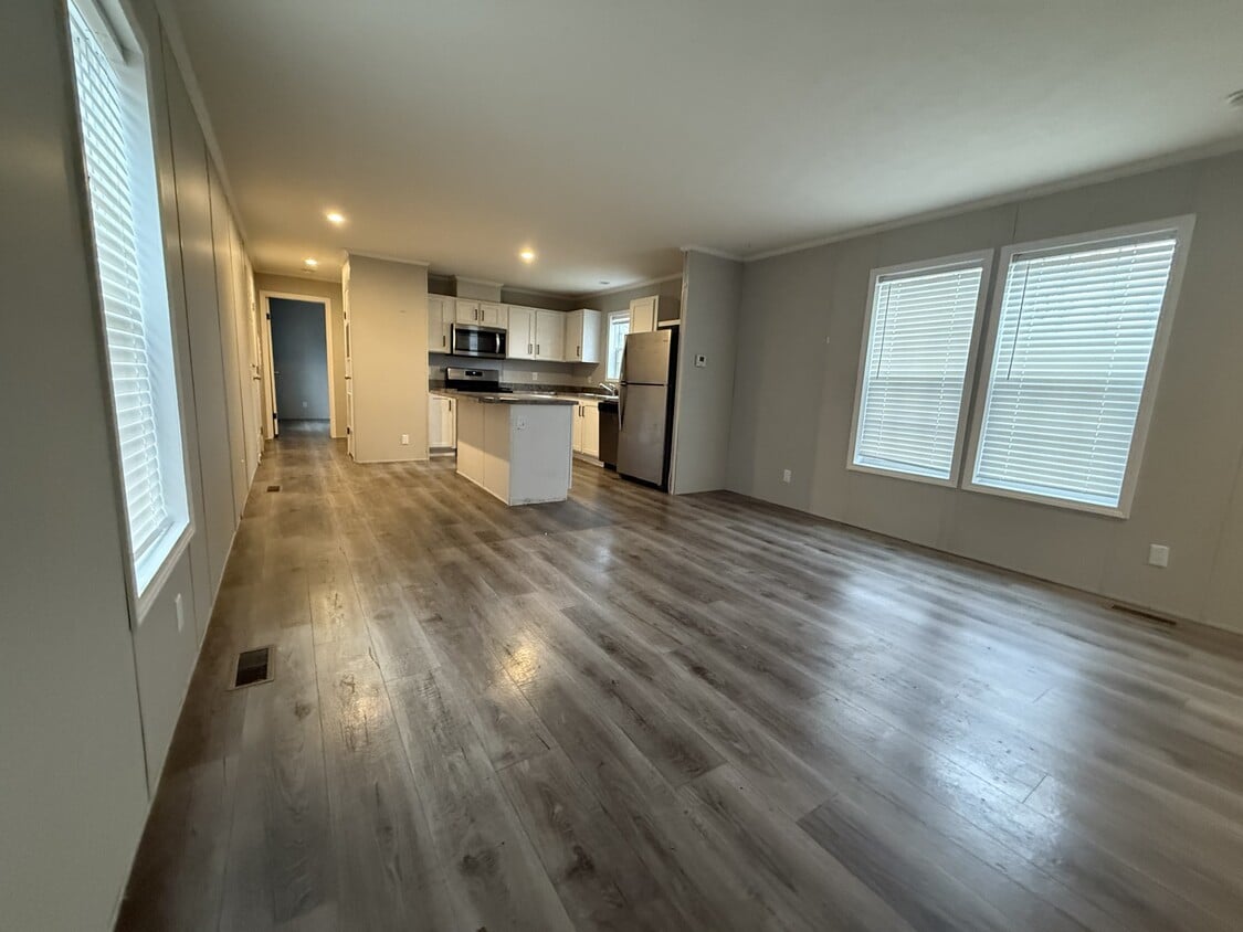4418 E Daisy Ln, Traverse City, MI 49685 | Apartments.com