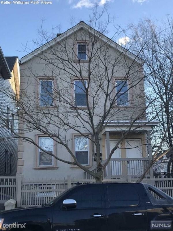98 Warren St, Paterson, NJ 07524 - Condo for Rent in Paterson, NJ ...