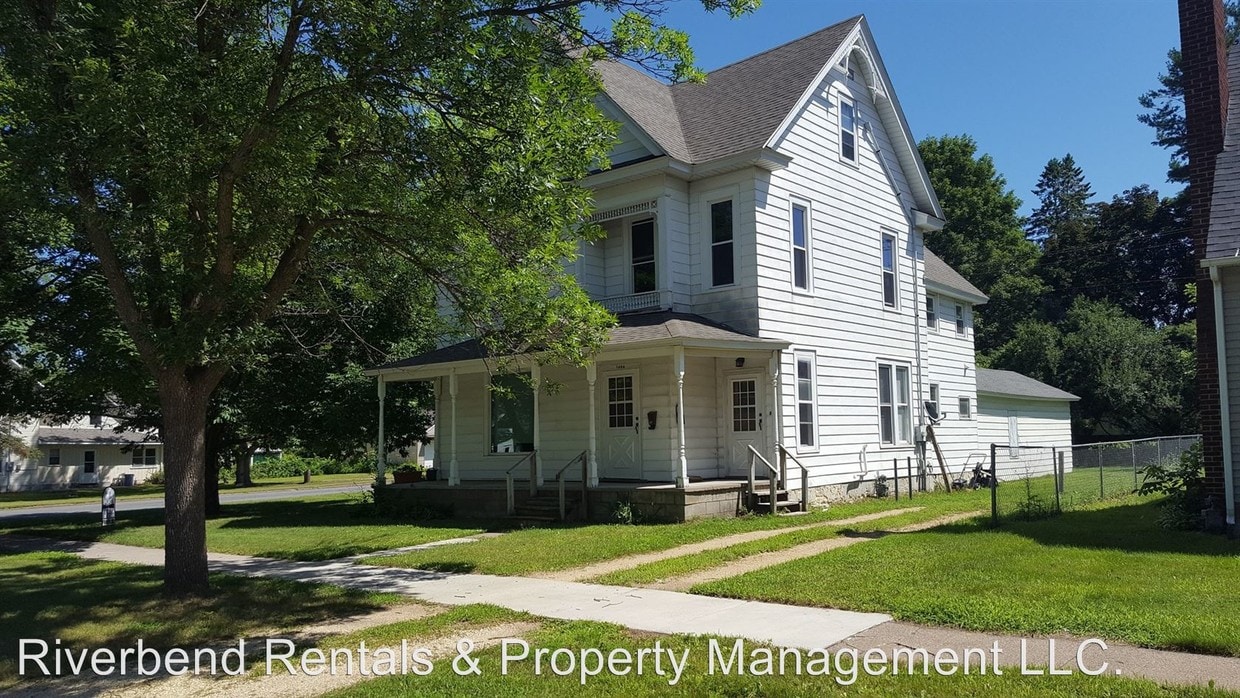 1404 7th St E, Menomonie, WI 54751 - Room for Rent in Menomonie, WI ...