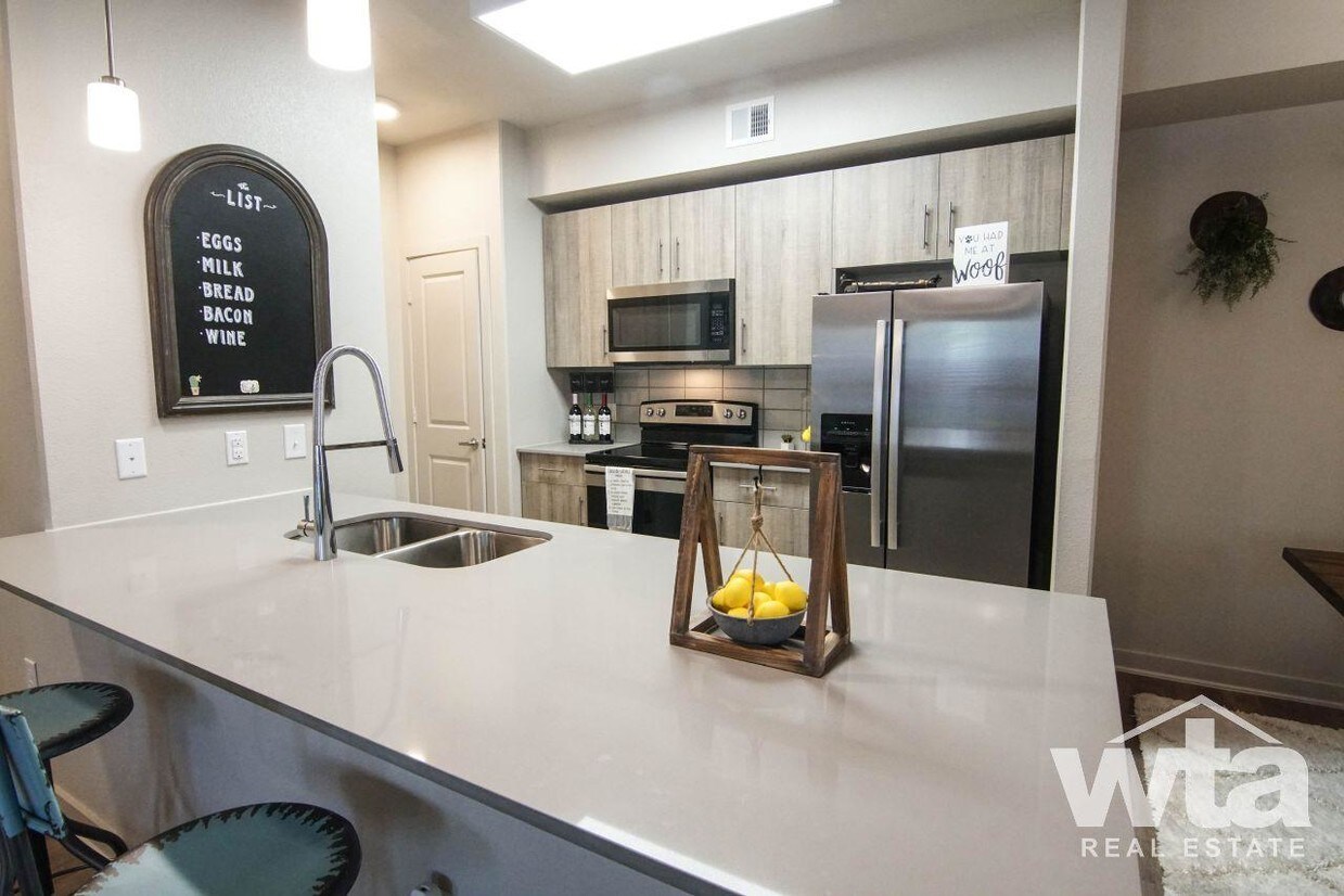 6500 Manchaca Rd, Austin, TX 78745 - Room for Rent in Austin, TX ...