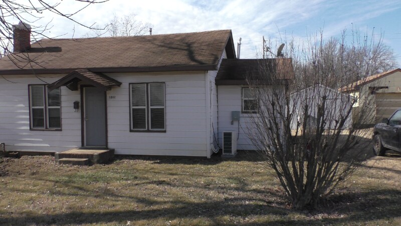 1521 Oak Ave, Bartlesville, OK 74003 | Apartments.com