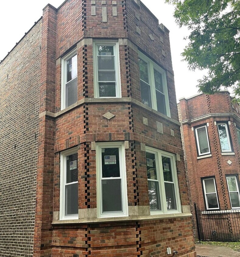 9025 S Muskegon Ave Unit 2, Chicago, IL 60617 - 9025 S Muskegon Ave ...