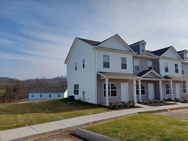241 Tara Ct