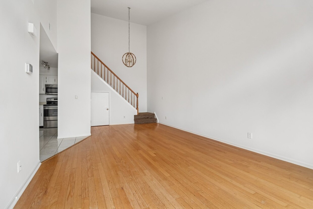 6 Ray Ct, Bedminster, NJ 07921 - Condo for Rent in Bedminster, NJ ...