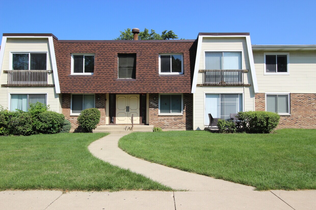 3018 Roberts Dr Unit 8, Woodridge, IL 60517 - Condo for Rent in ...