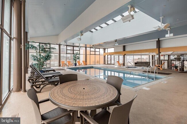 640 BROAD St Unit Q FLOOR PLAN, Philadelphia, PA 19132 - Room for Rent ...