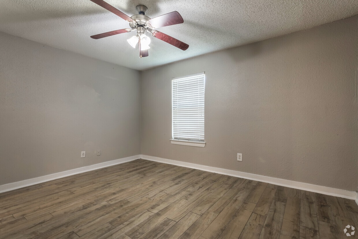 220 Northpoint Dr Houston Tx 77060