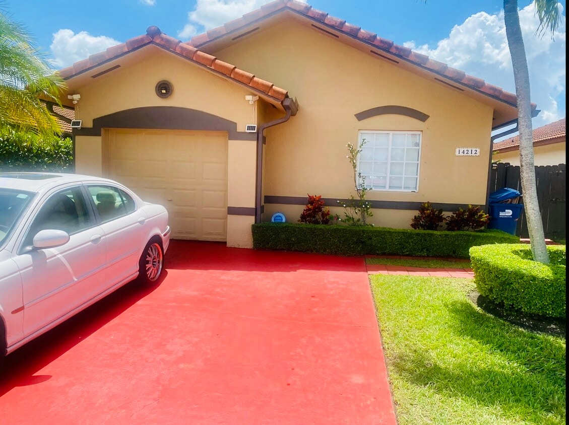 14212 SW 148th Ct, Miami, FL 33196 - House Rental in Miami, FL ...