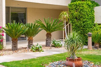 Seven Lakes Country Club Houses for Rent with High Ceilings - Palm ...