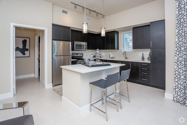 Miro Brickell - Alquileres en Miami, FL | Apartamentos.com