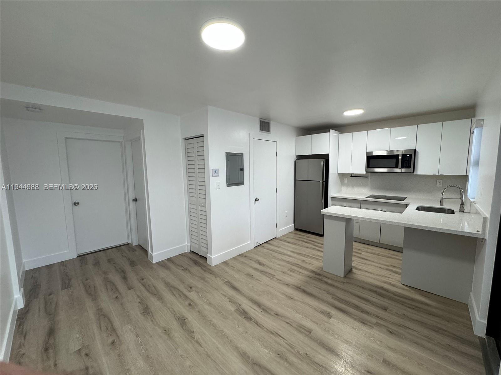 1971 NW 2Nd Ct Unit 10, Miami, FL 33136 - Room for Rent in Miami, FL ...