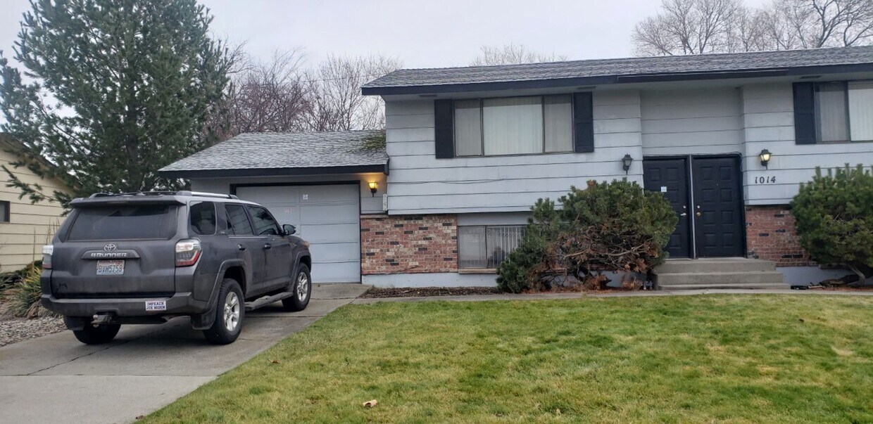 1014-1016 N Best Rd, Spokane Valley, WA 99216 - Townhome Rentals in ...