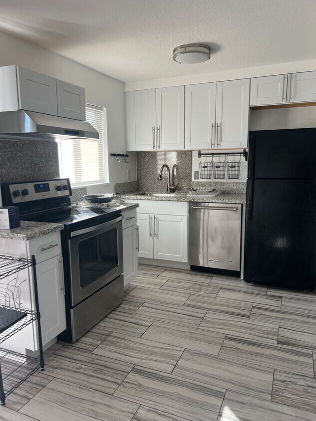 7449 SE 83rd Ave Unit 7449, Portland, OR 97266 - Room for Rent in ...