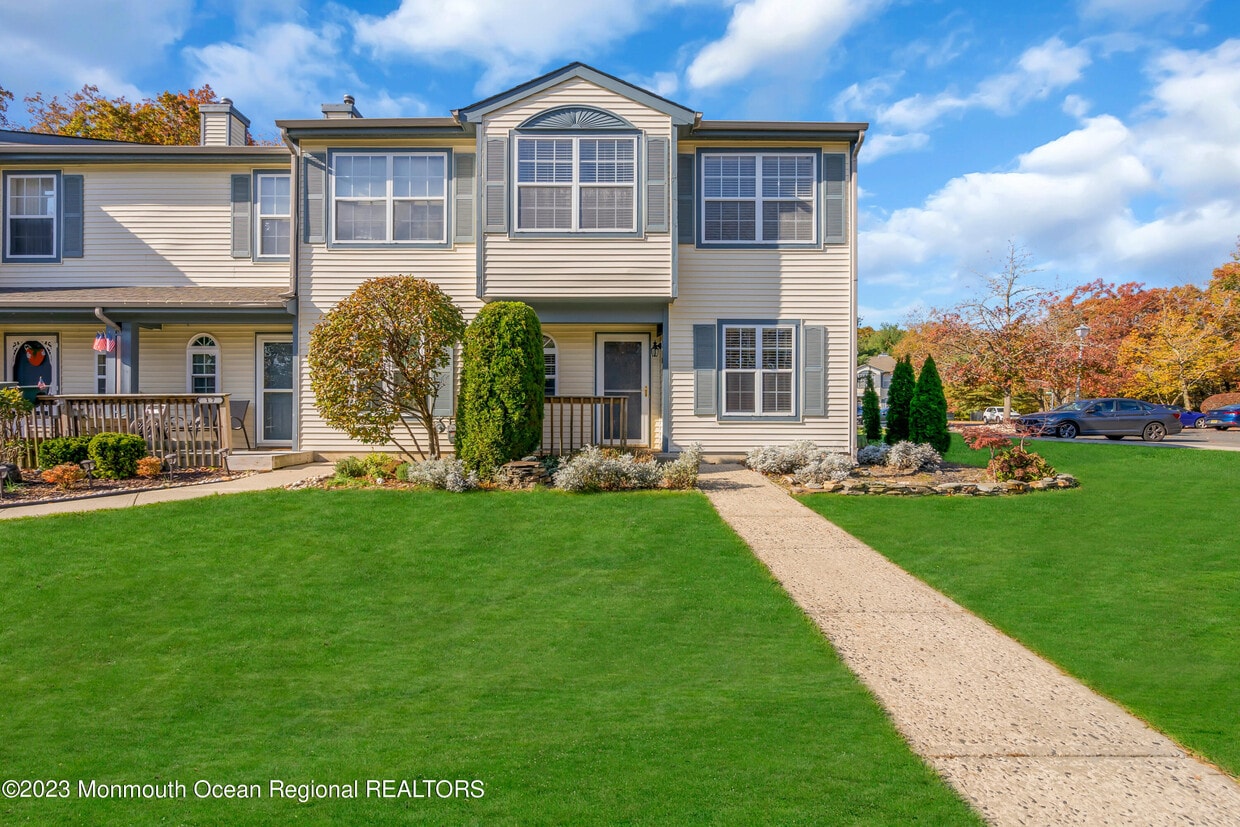 16 Quail Run Unit 16, Berkeley Township, NJ 08721 - Condo for Rent in ...