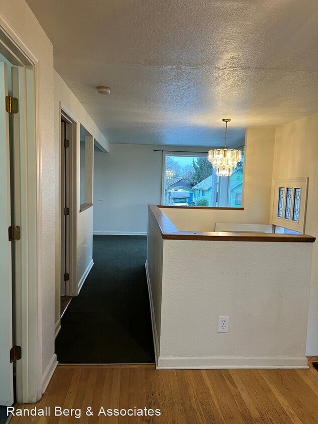 10617 3rd Ave SW, Seattle, WA 98146 - House Rental in Seattle, WA ...