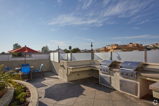 Atrium Apartments - Los Angeles, CA | Apartments.com