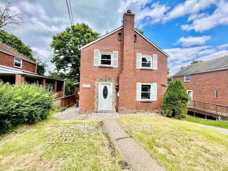 5705 Hilltop Ave, Verona, PA 15147 - House Rental in Verona, PA ...