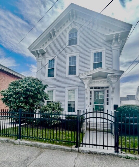 65 School St Unit 65 School St. 2nd floor, Concord, NH 03301 - 65 School St Concord, NH 03301 ...