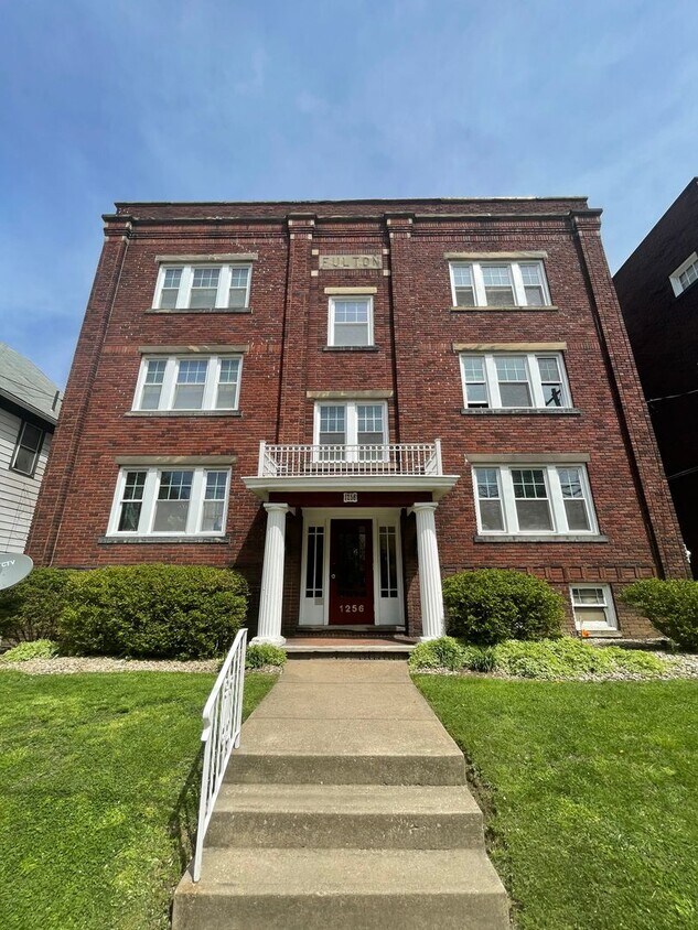 1256 Fulton Rd NW Unit Apt 6, Canton, OH 44703 - Room for Rent in ...