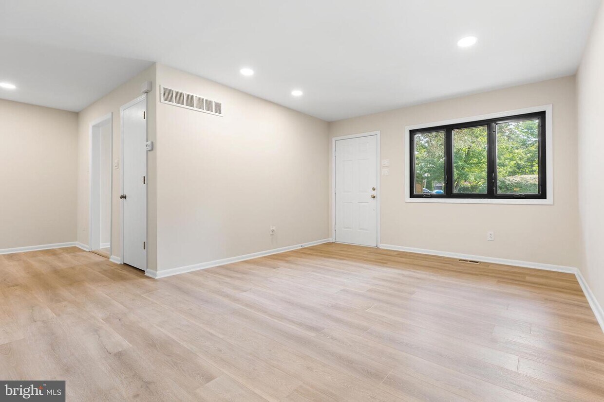 5449 Pinehurst Dr, Wilmington, DE 19808 - Townhome Rentals in Wilmington DE | Apartments.com