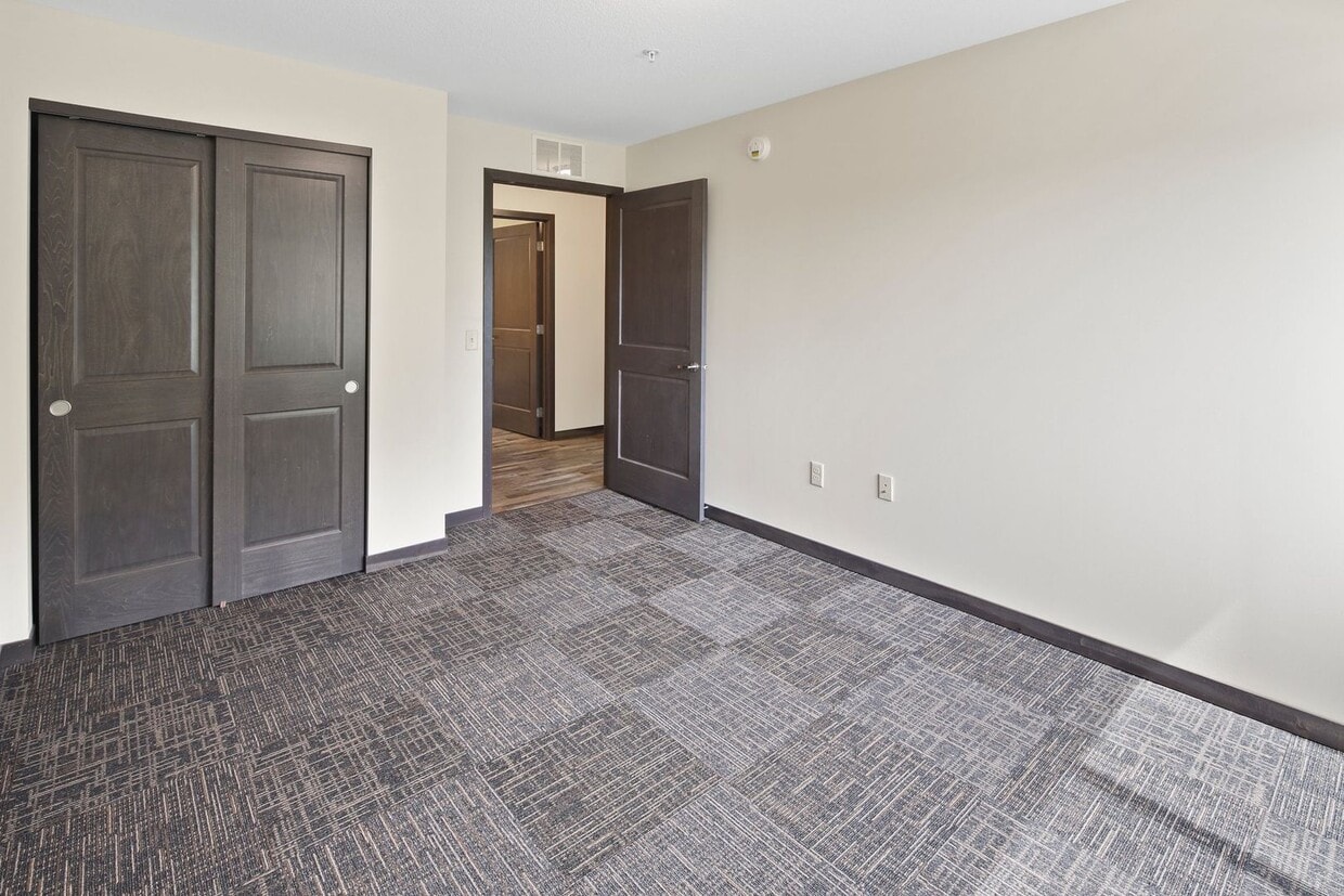 Jackson Hills Apartments - 725 6th St Nw Elk River, MN 55330 ...