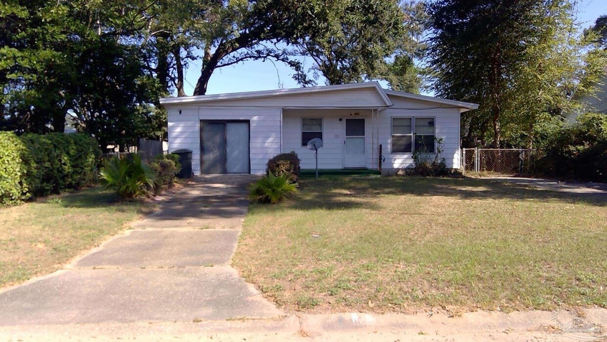 702 Lucerne Ave, Pensacola, FL 32505 - House Rental in Pensacola, FL ...