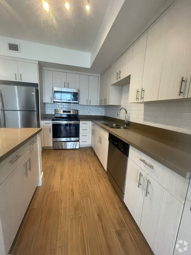 Fulford Heights Apartments for Rent with a Swimming Pool - North Miami Beach, FL - 2 Rentals ...