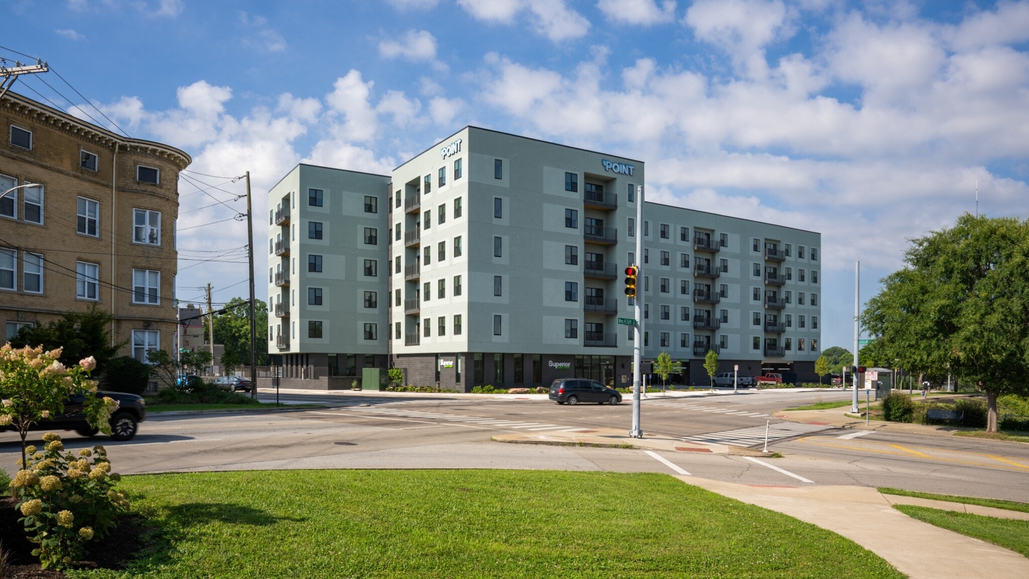The Point Cincinnati - 47 William Howard Taft Rd Cincinnati, OH 45219 ...