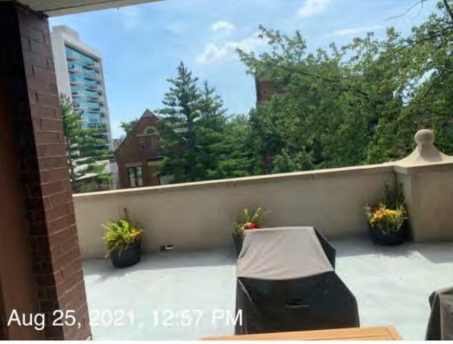 828 W Grace St Unit 402, Chicago, IL 60613 - Condo for Rent in Chicago ...