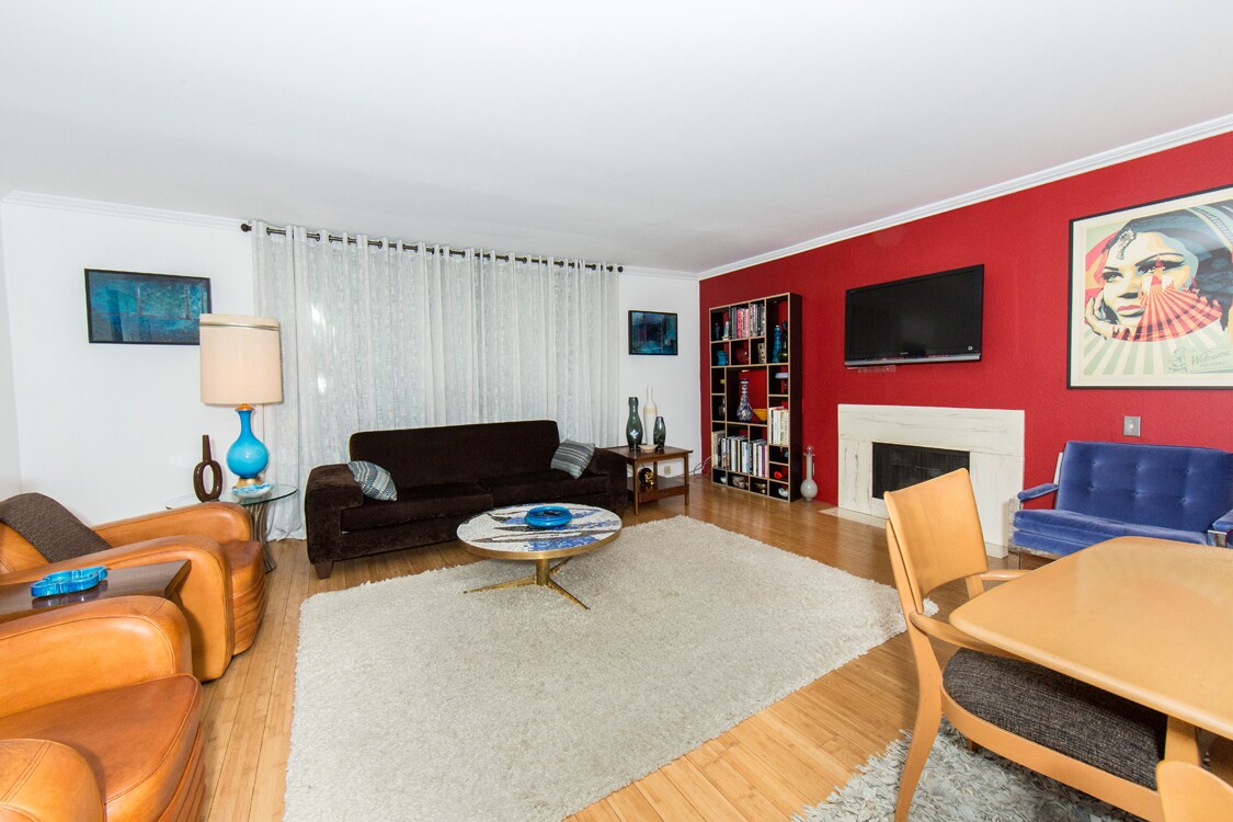 8909 Burton Way Unit 306, Los Angeles, CA 90048 - Condo for Rent in Los ...