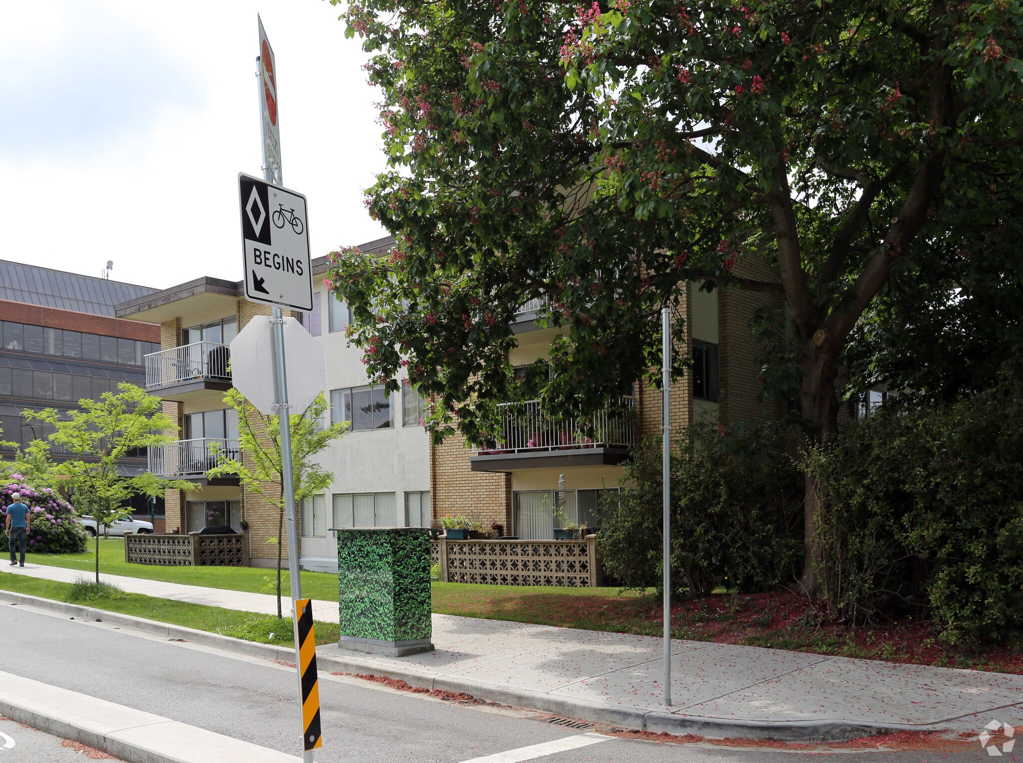 Sunshine Manor Apartments - 1815 Cornwall Ave Vancouver, BC ...