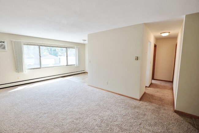 Grand Place Apartments 2158 Apartments - Saint Paul, MN | Apartments.com