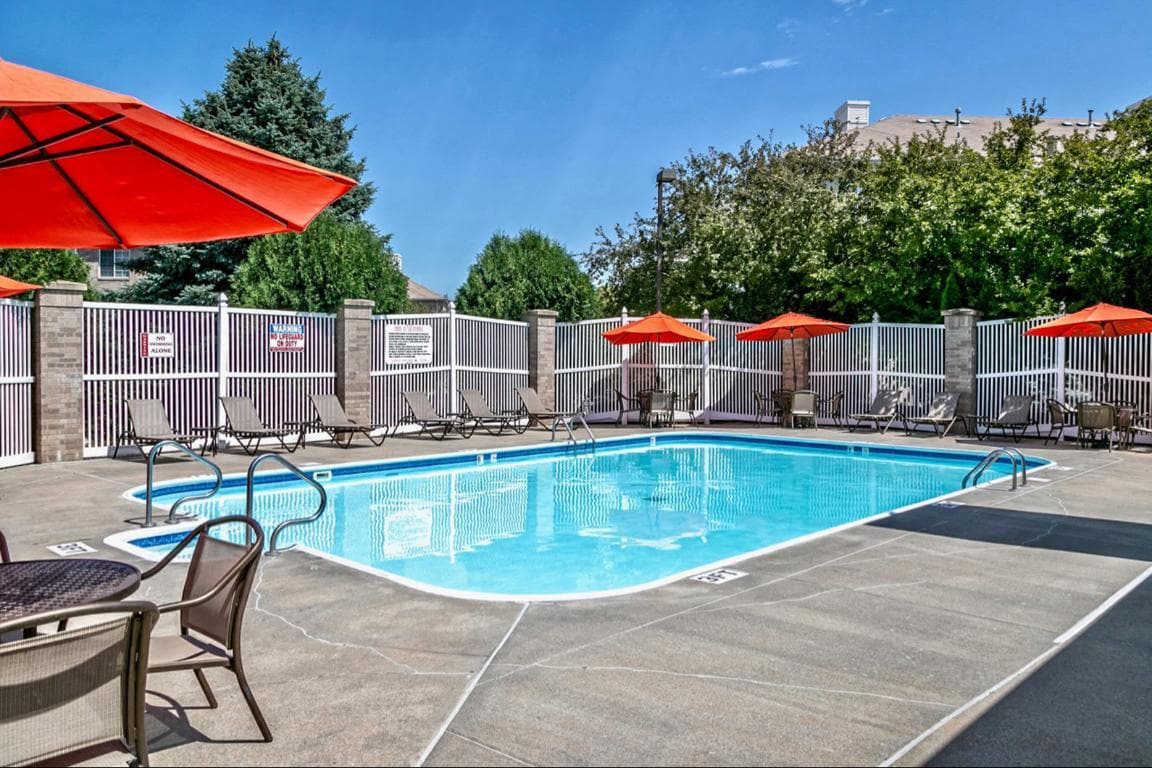 Lakeside Hills - 17040 Frances St Omaha, NE 68130 | Apartments.com