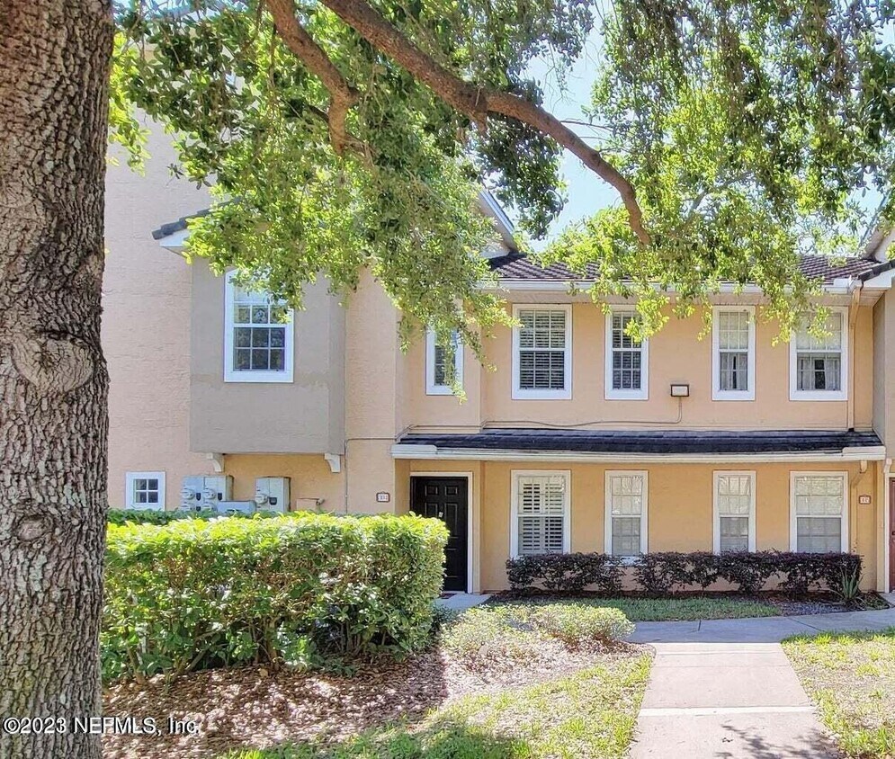 10075 Gate Pkwy Unit 304, Jacksonville, FL 32246 - Condo for Rent in ...