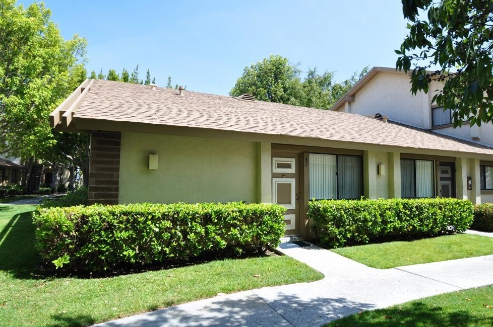 Foxwood Apartments San Diego