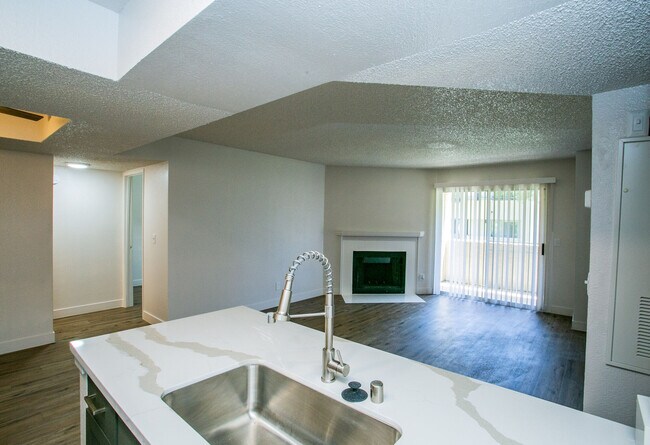 The Del Rey - Apartments in Las Vegas, NV | Apartments.com