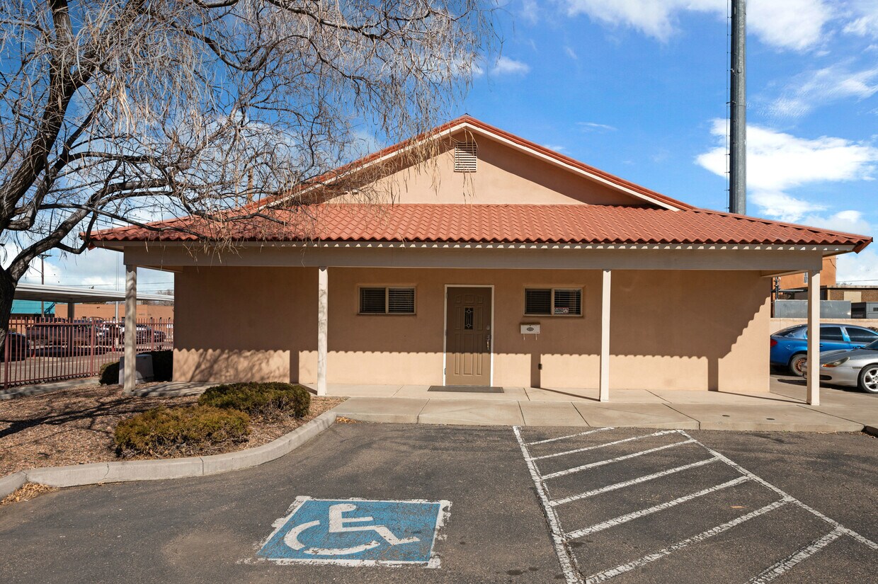533 Washington St NE, Albuquerque, NM 87110 - House Rental in ...