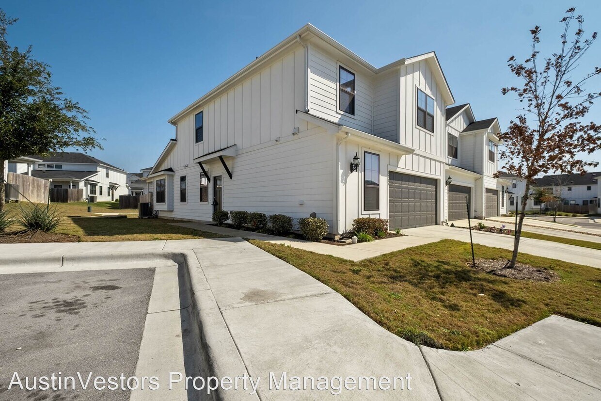 110 Threshing Rd, Mustang Ridge, TX 78610 - House Rental in Mustang ...