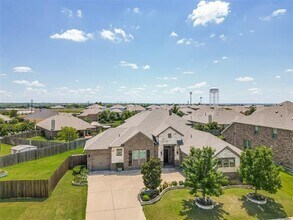 Travis Ranch Apartments for Rent with Hardwood Floors - Forney, TX ...