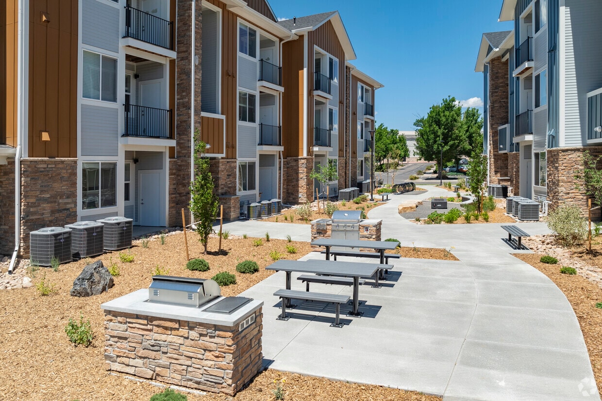 Rendezvous Trail Apartments - Apartments in Fort Collins, CO ...