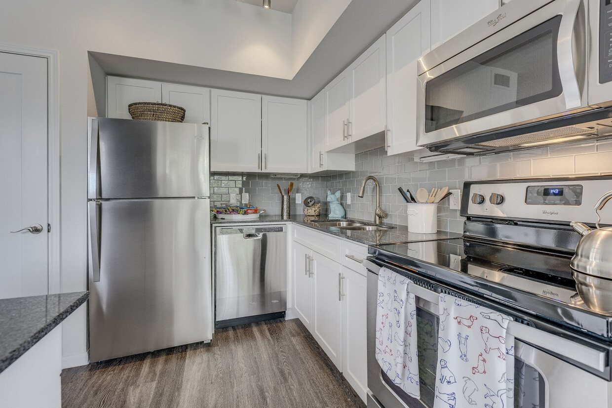 IMT Lowry - 8155 E Fairmount Dr Denver, CO 80230 | Apartments.com